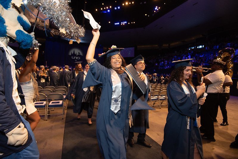‘The key is to be adaptable,’ UNO Alumnus Mark Romig Tells Class of ...